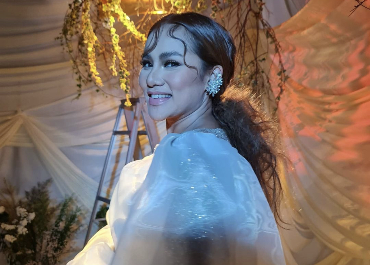 Bakal Lancar Lagu & MV Baru, Elly Mazlein Tanya : ”Ada Ke Orang Nak ...